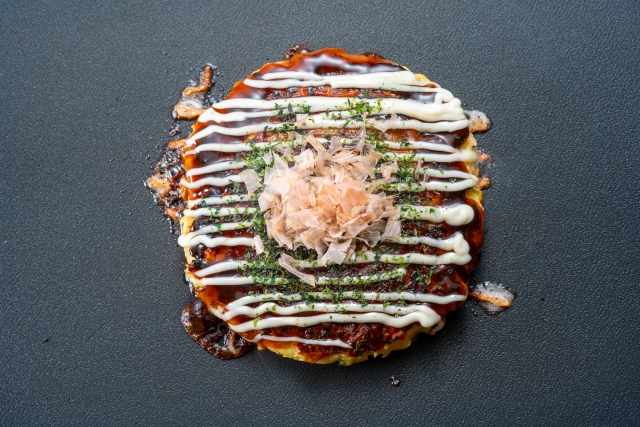 Kansai’s Street Food Magic: Yakisoba, Okonomiyaki & Takoyaki | Otaku Trails